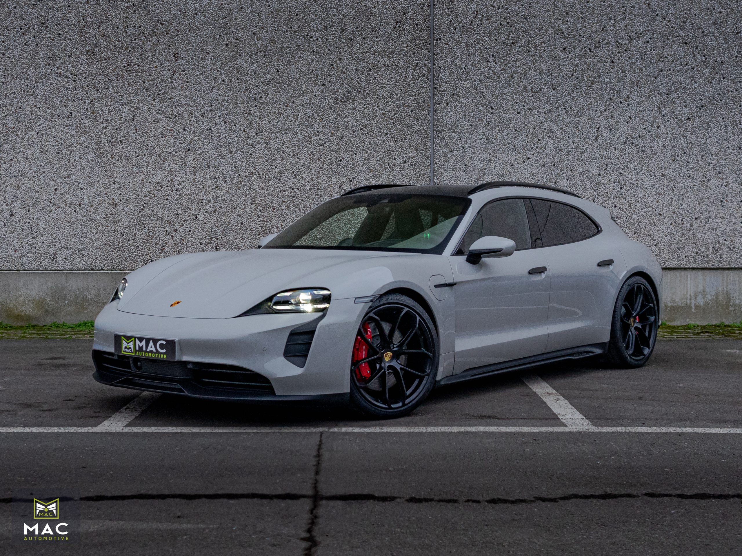 Porsche Taycan GTS Sport Turismo met 25 km - Mac-Automotive