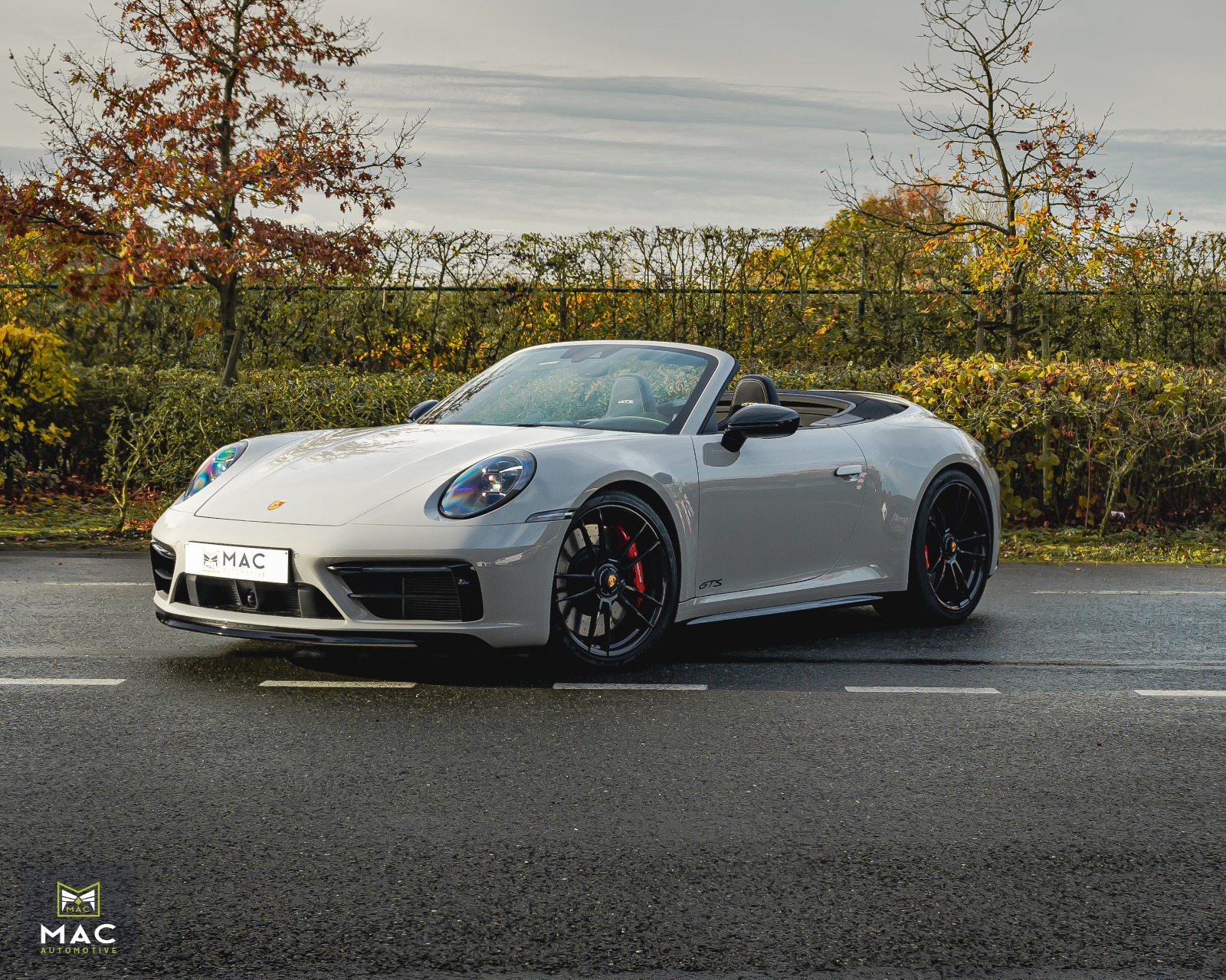 Porsche 992 4 GTS Cabrio Sportdesign Pack - Crayon - Mac-Automotive